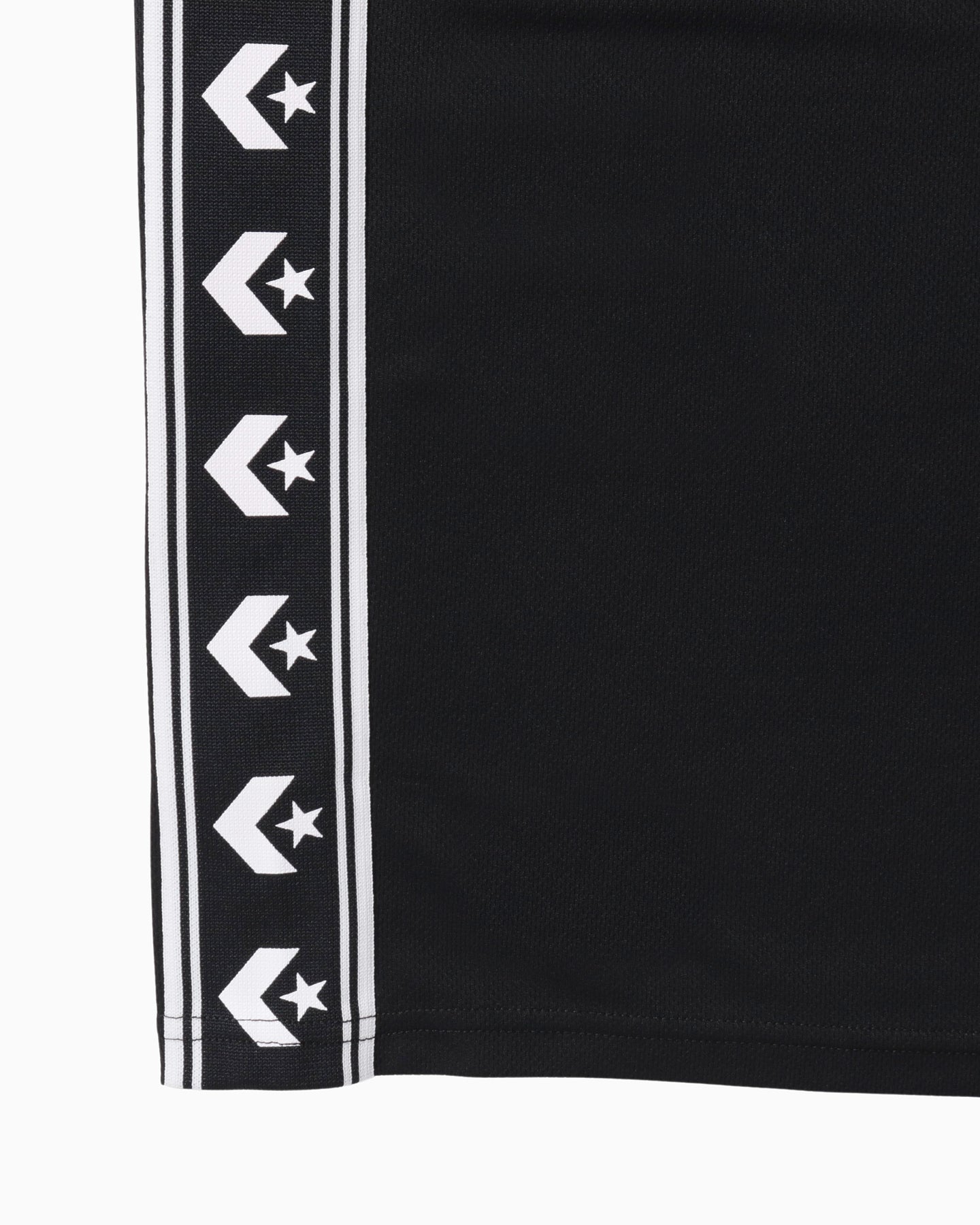 CS TAPE TEE (ブラック)– コンバース オンライン ショップ | CONVERSE ONLINE SHOP
