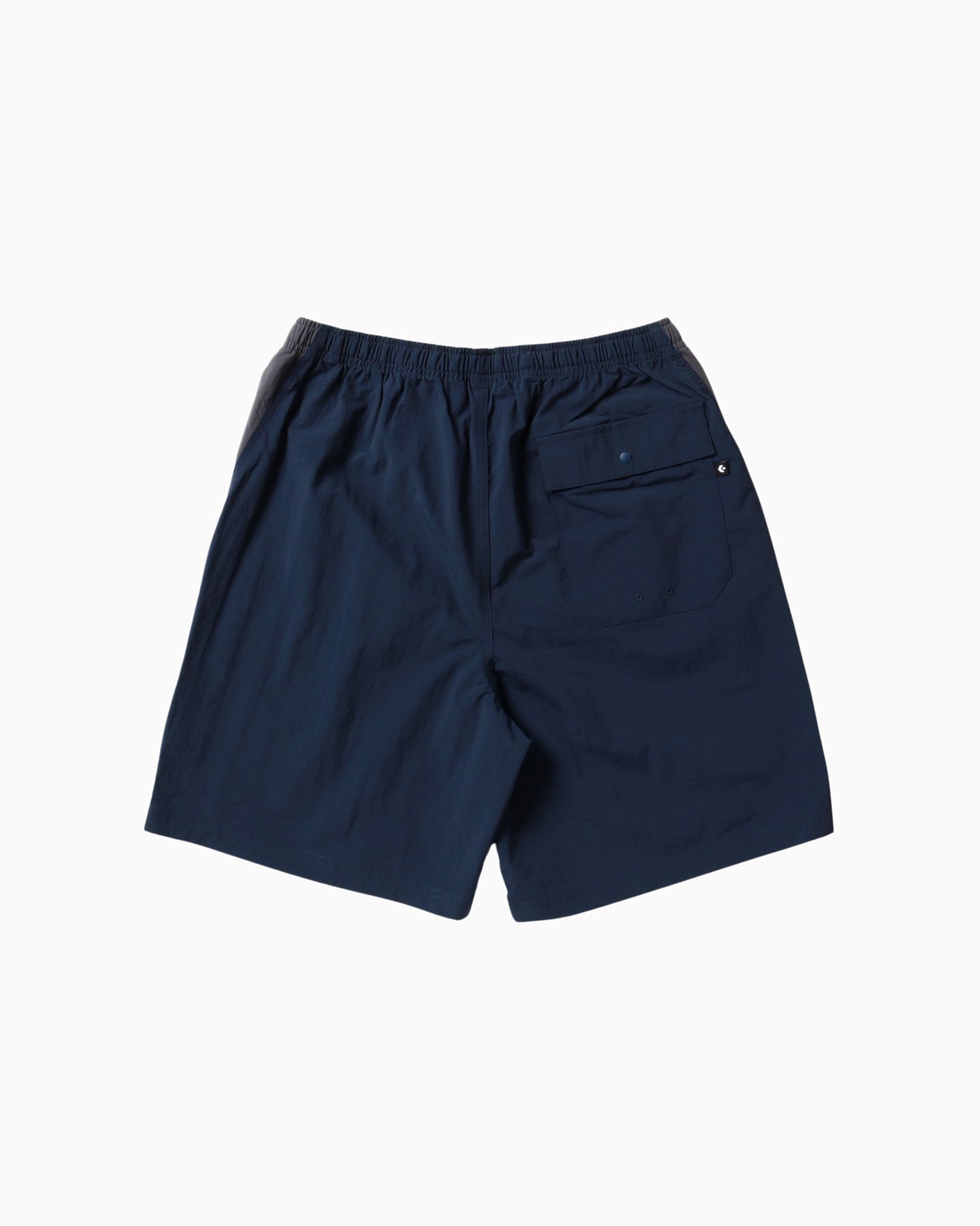 COLOR BLOCK WOVEN SHORTS (ネイビー)– コンバース オンライン ショップ | CONVERSE ONLINE SHOP