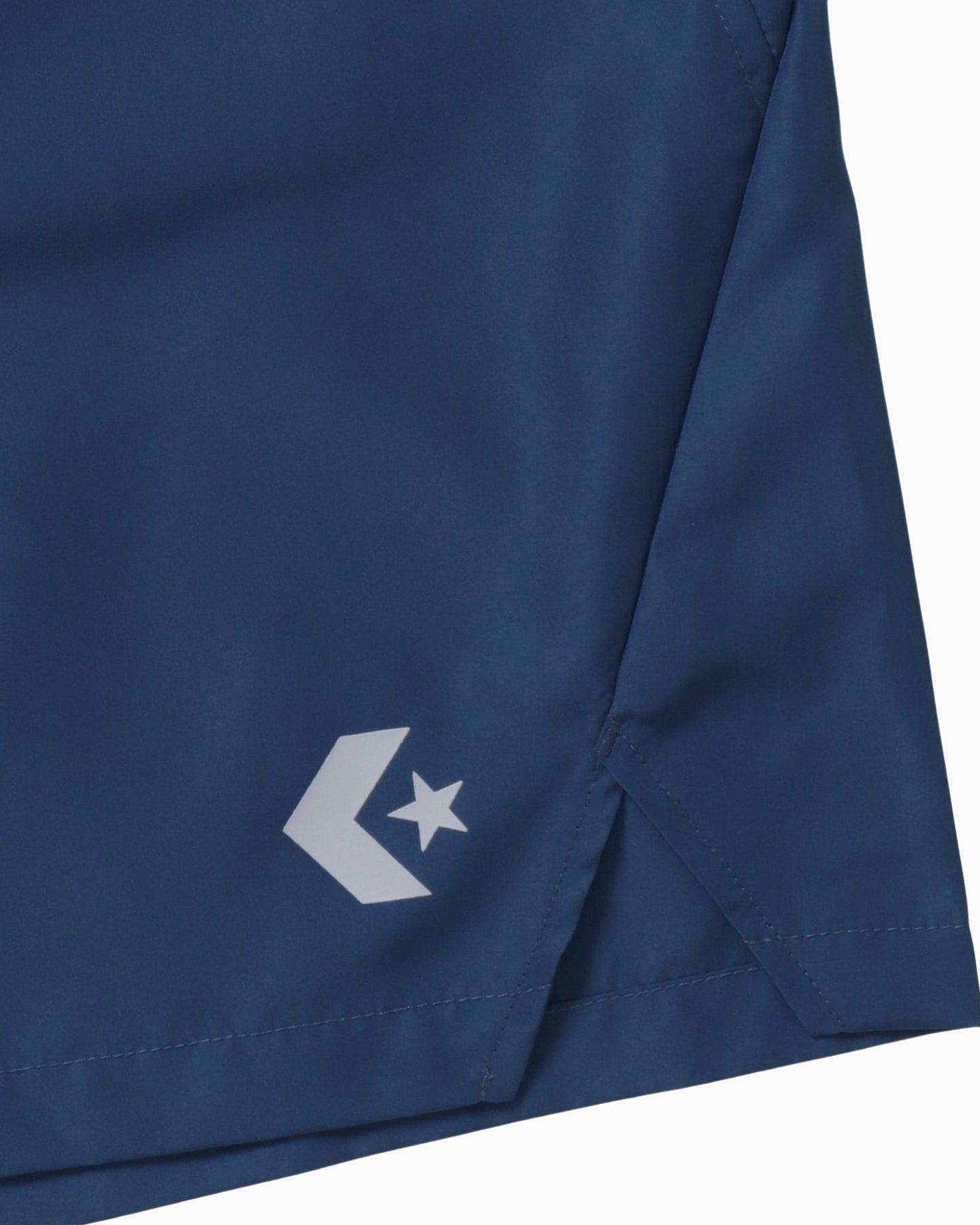 CV LIGHT WEIGHT SHORTS MENS (オーシャンネイビー)– コンバース オンライン ショップ | CONVERSE ...