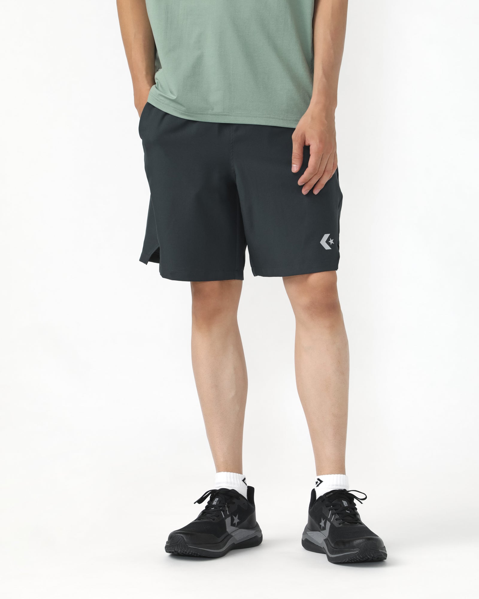 CV LIGHT WEIGHT SHORTS MENS (チャコール)– コンバース オンライン ショップ | CONVERSE ONLINE ...